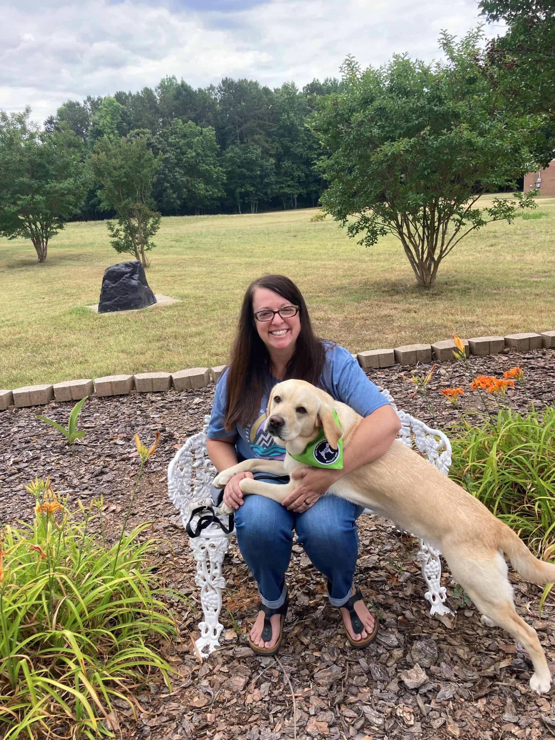Facility Dog Rolanda making doctor visits less scary for children ...
